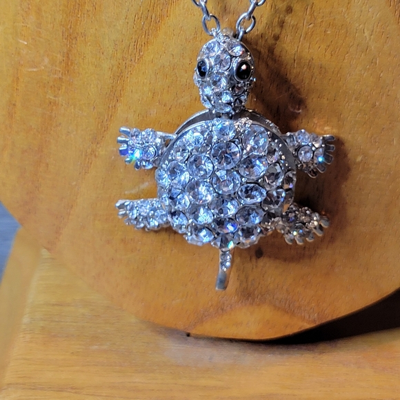 Source Unknown | Jewelry | Articulated Icy Rhinestone Turtle Pendant ...